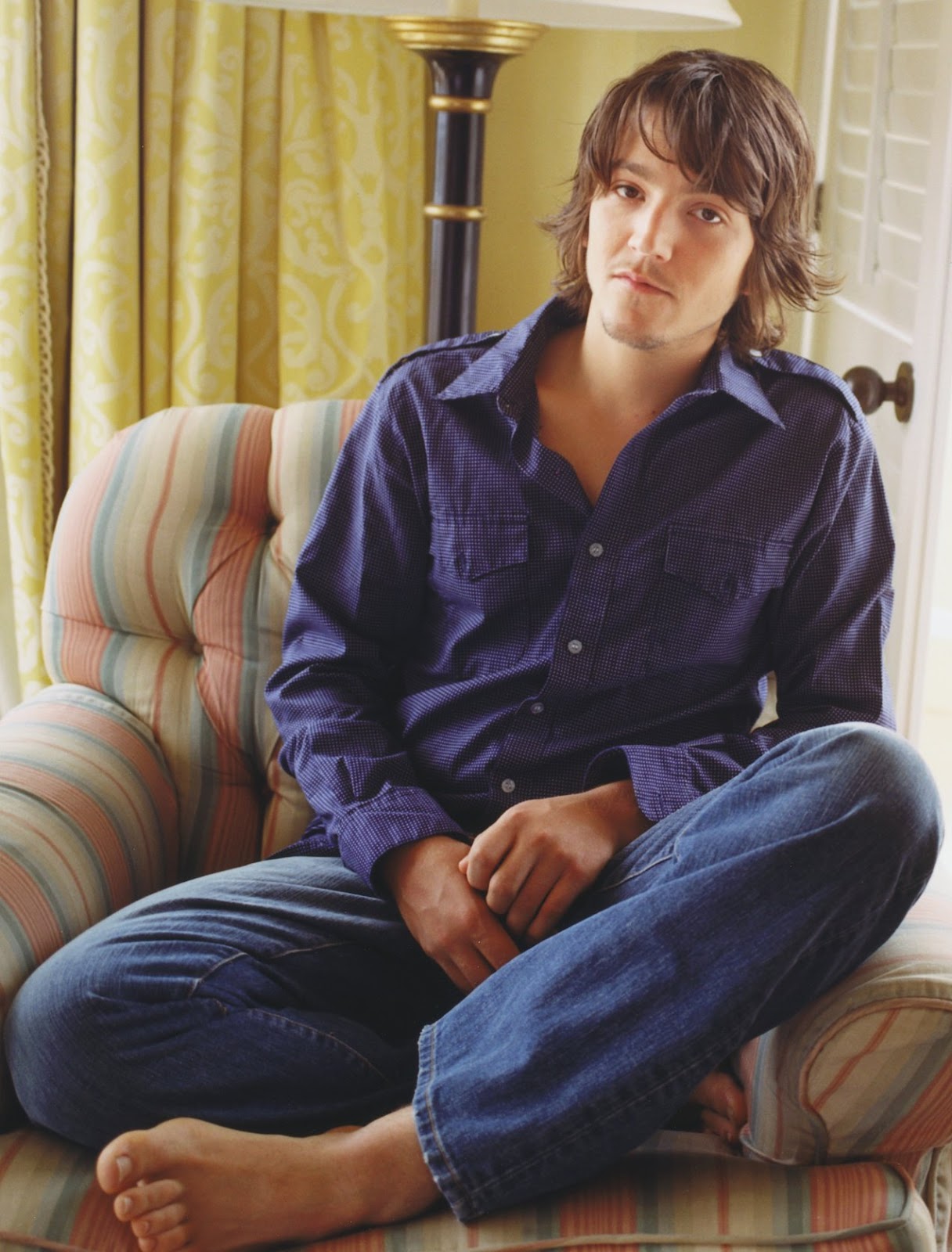 Only Feet: Diego Luna