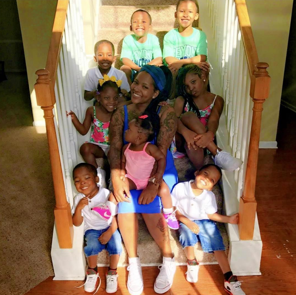 Latest Updates: 26 year old mum poses with her 9 kids