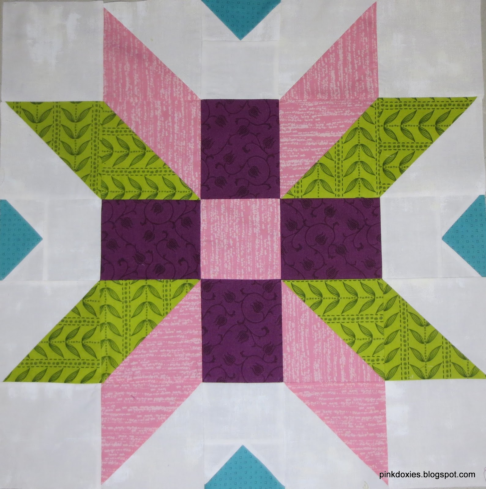 Julie Stocker Quilts at Pink Doxies: Moda Modern Building Blocks Mashup