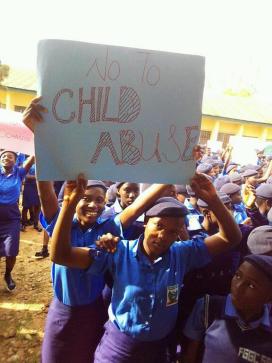 #JusticeForOchanya: Students of Federal Government Girls College, Benue ...