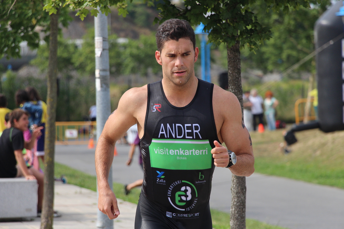 Fiestas | El primer winnerman en la ría registra la participación de ...