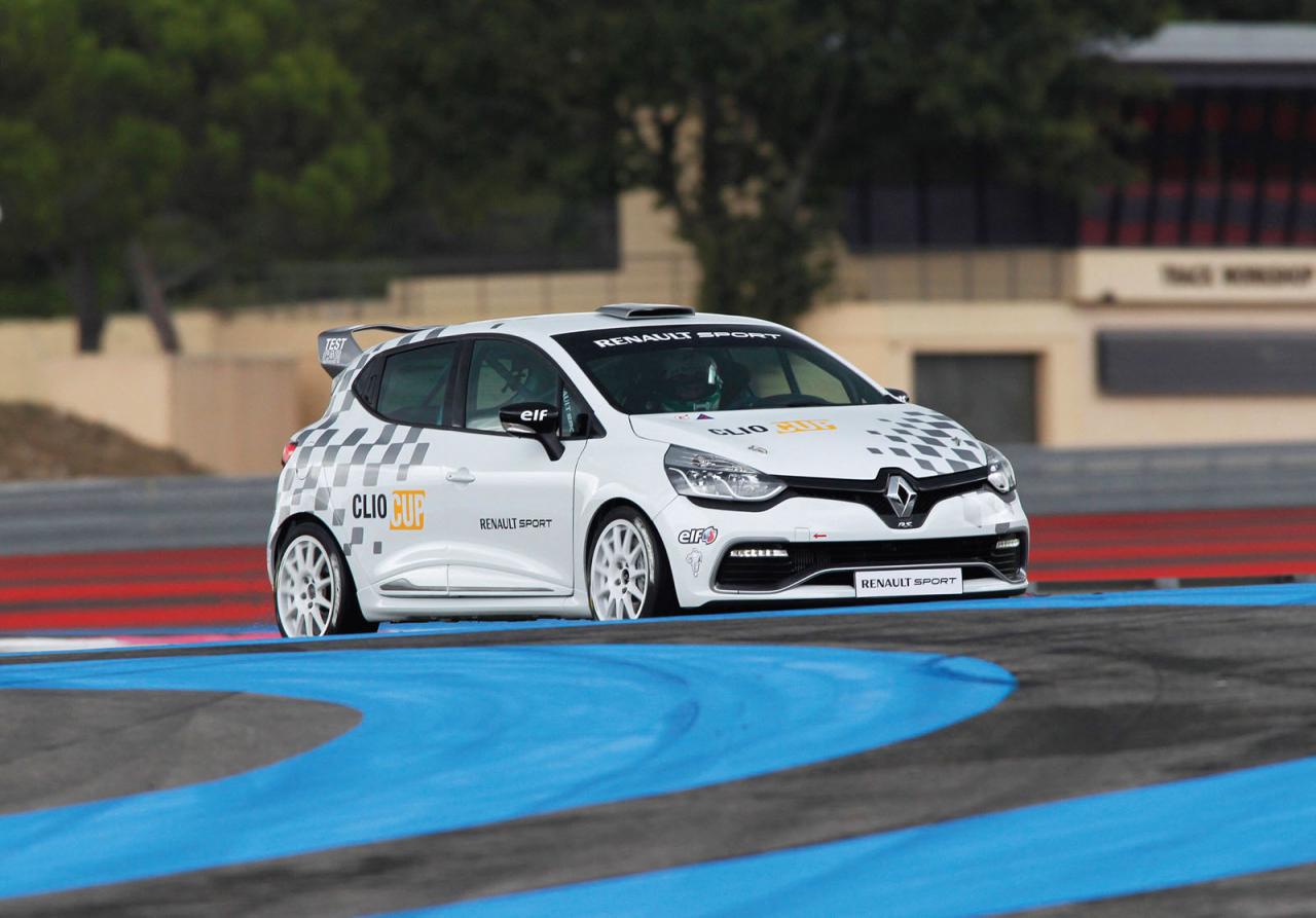 Agamemnon: Renault Clio Cup