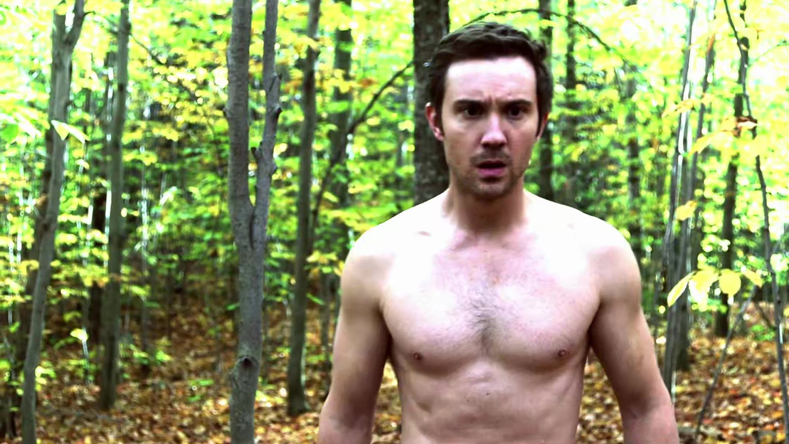 ausCAPS: Sam Huntington shirtless in Being Human 3-10 "For Those About ...