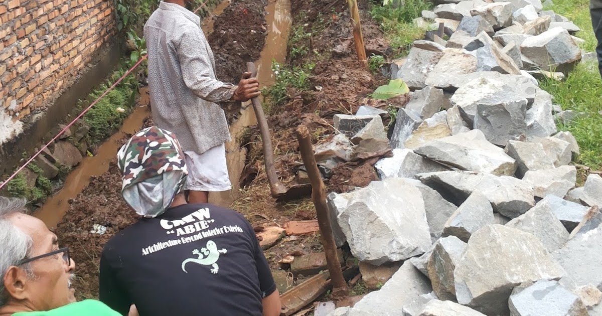 JASA TUKANG GALI DI KOTA DEPOK: Gali Pondasi Batu Kali