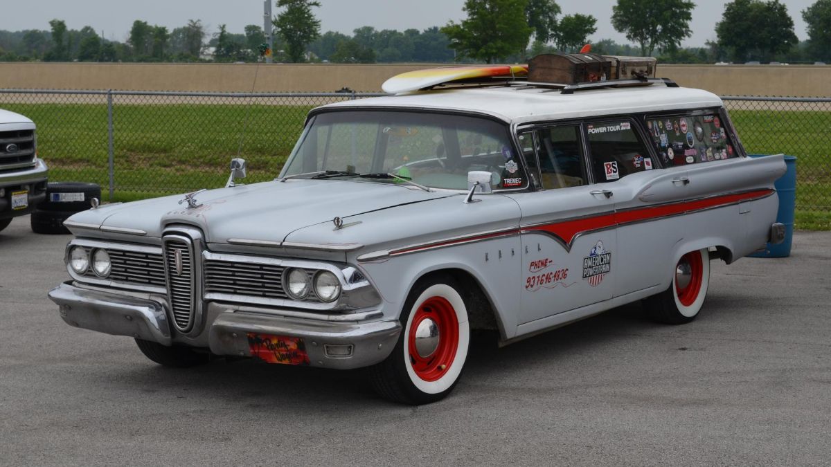 20 of the Coolest Vintage Surf Wagons ~ Vintage Everyday