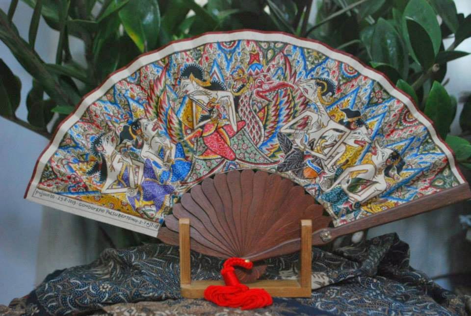 Wayang Beber Kipas: Kipas Daluang