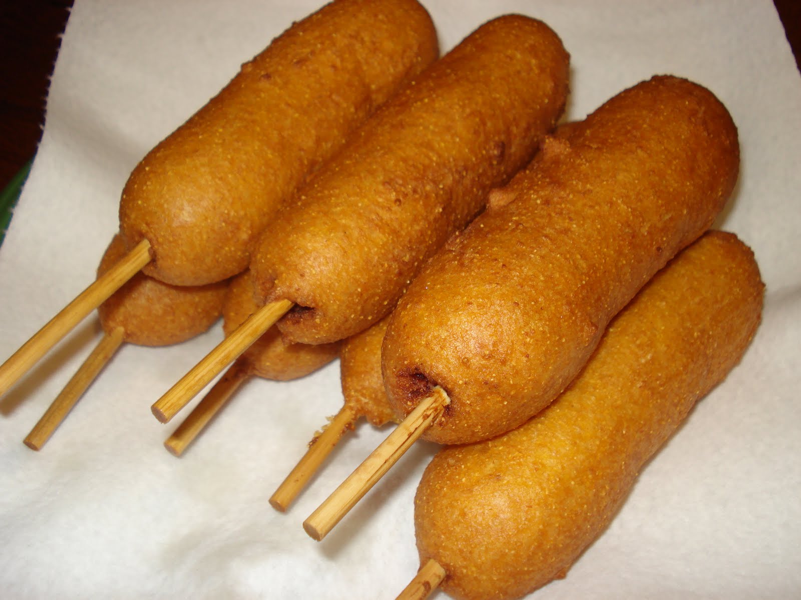 Adventures Of A Wanna Be Country Girl: Homemade Corn Dogs