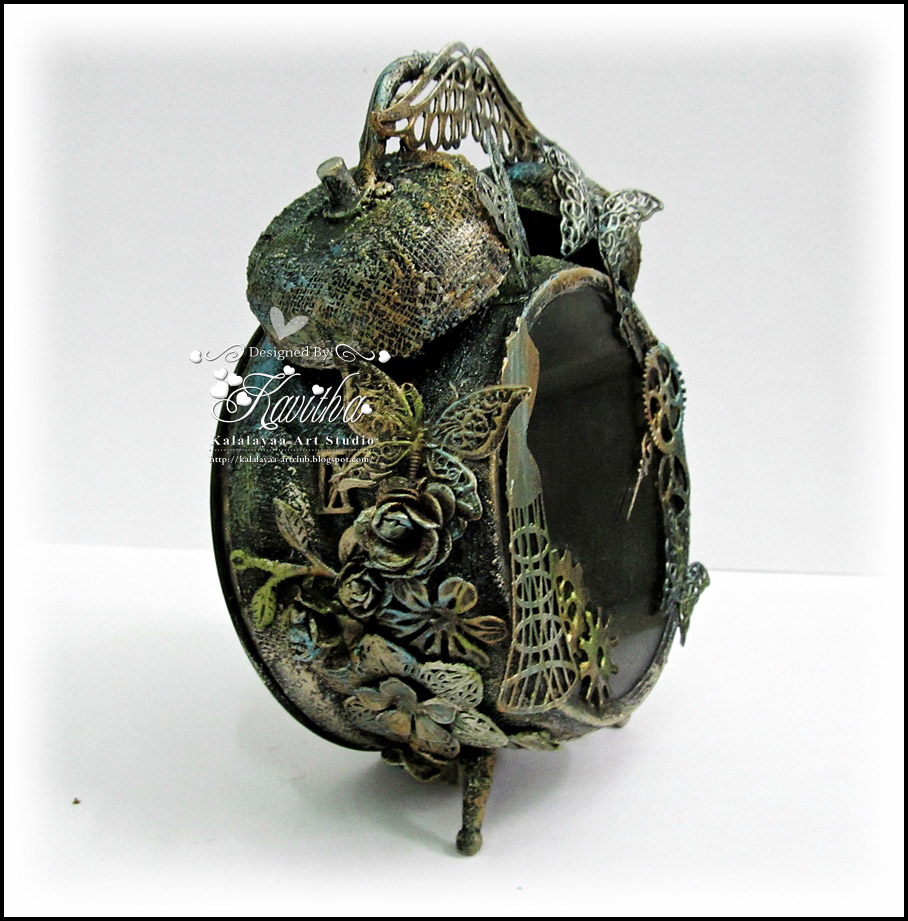 Kalalayaa's Art Stuido: Tim holtz altered clock-Patina effect
