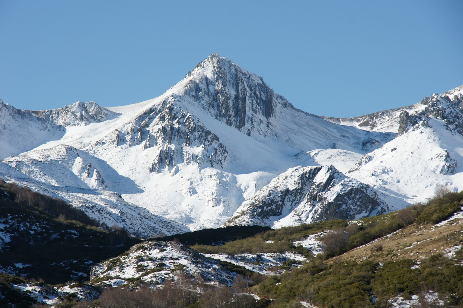 Luis-Rioscuro-Laciana: EXCURSIÓN: Riolago de Babia (León)-Laguna del ...
