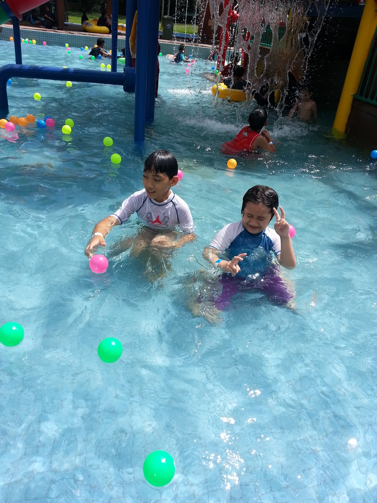 Wet World Resort Air Panas Pedas... here we come!!! | Life Is Beautiful