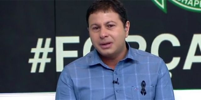 MÁRIO MARRA CHORA E HOMENAGEIA DEVA PASCOVICCI NA ESPN.