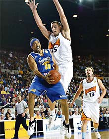 The Basketball Professor: Simon Dwight - West Sydney Razorbacks