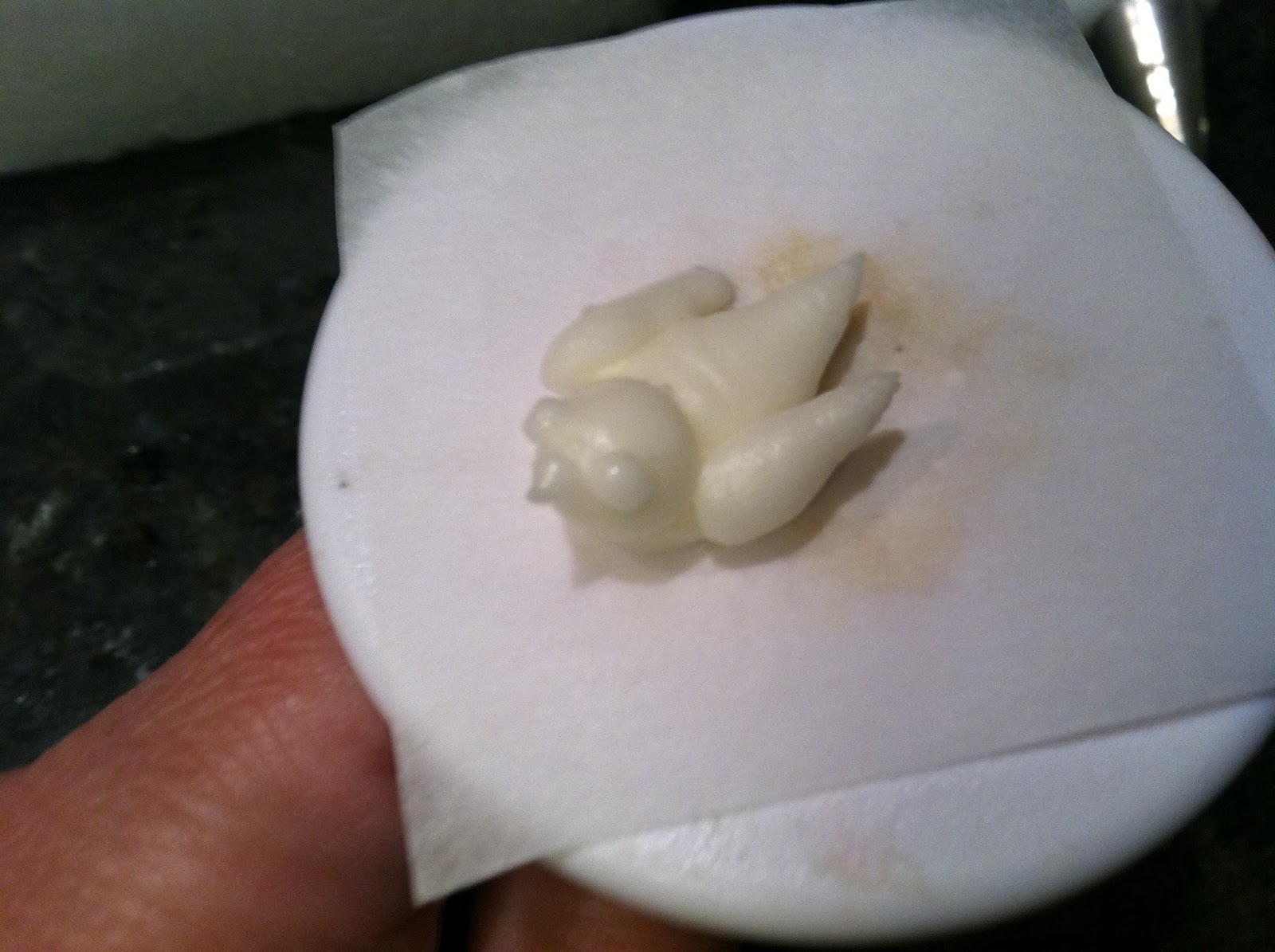 The Iced Queen: Royal Icing Bird in a Nest