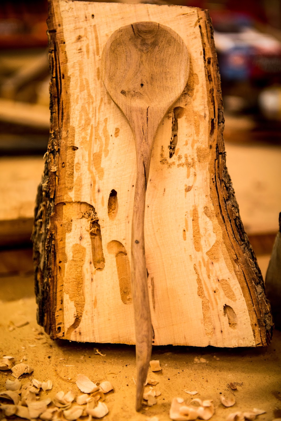 WoodnFire: Making a wooden spoon: You never know what you are going to get.