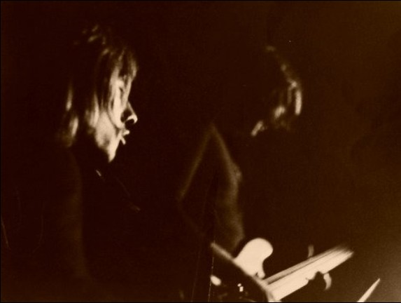 Raríssimas fotos do Queen com Freddie Mercury e de seu primeiro ...