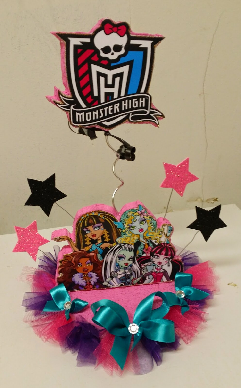 Adriana's Creations: CAKE TOPPERS