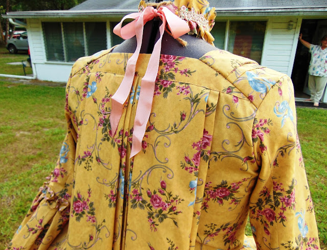 The Antique Sewist: Simplicity 3637 - Robe a la Francaise COMPLETE