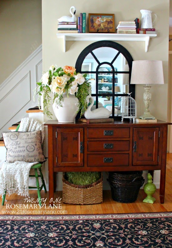 21 Rosemary Lane: Adding a Little Spring to the Foyer ~ Foyer Vignette