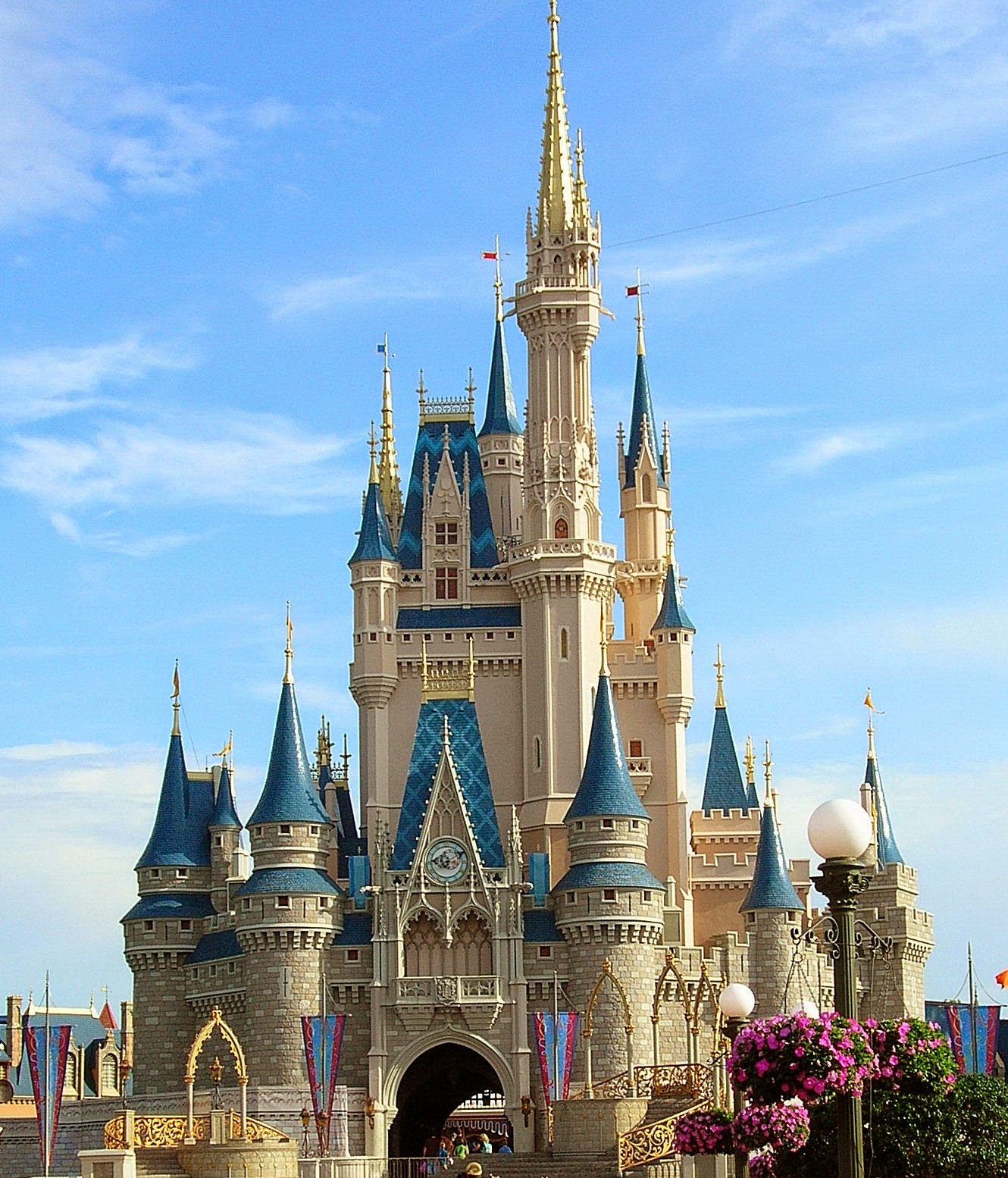 Cultural monuments: Cinderella castle Disney magic Kingdom