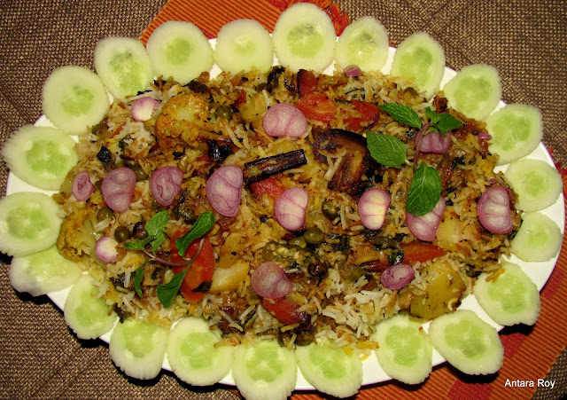 ZOUQH -- The Taste....: The Biryani Express On: Pudina Subz Biryani