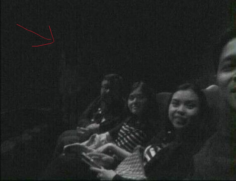 Viral News: Creepy Video! - Woman Possessed inside Theatre while ...