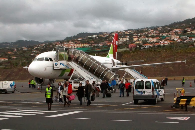 z aparatem w świat: Lotnisko Funchal