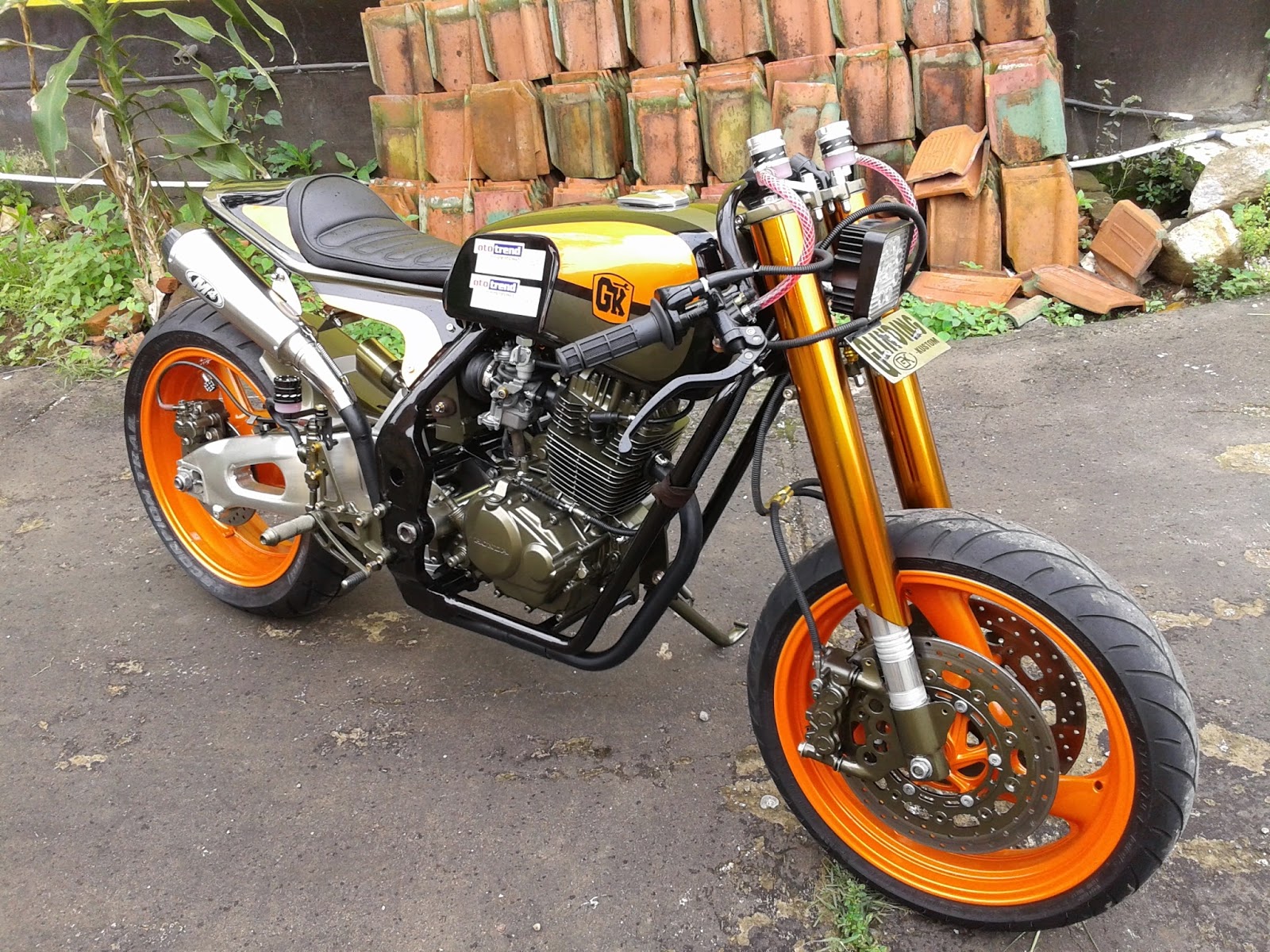 VENOMS AKSESORIS MOTOR: JUAL MEGAPRO CAFERACER - JUAL HONDA CAFERACER