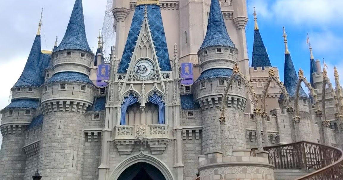 Disney World vs. Universal Studios Orlando: Which parks should you visit?