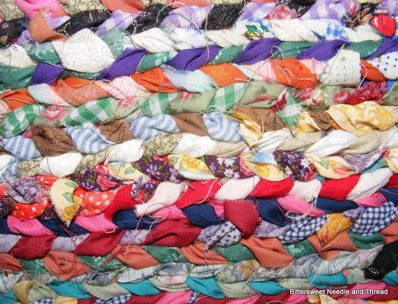 Bittersweet Needle and Thread: Rag Rug Tutorial