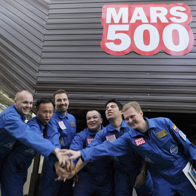starlearner: Mars 500 Mission goes for it's first walk on the surface ...