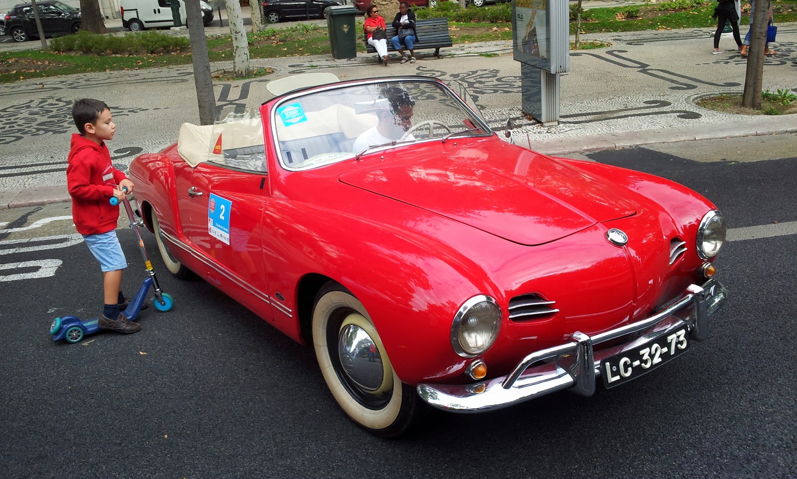 Automoveis Clássicos em Lisboa | Quatro rodas e um volante!