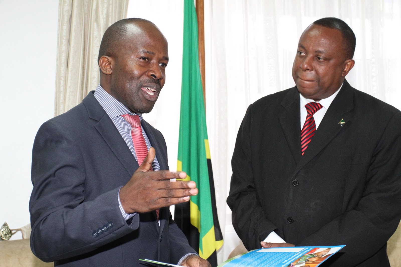 MAMLAKA YA MAENDELEO YA BIASHARA TANZANIA ( TANTRADE) YATOA TUZO KWA ...