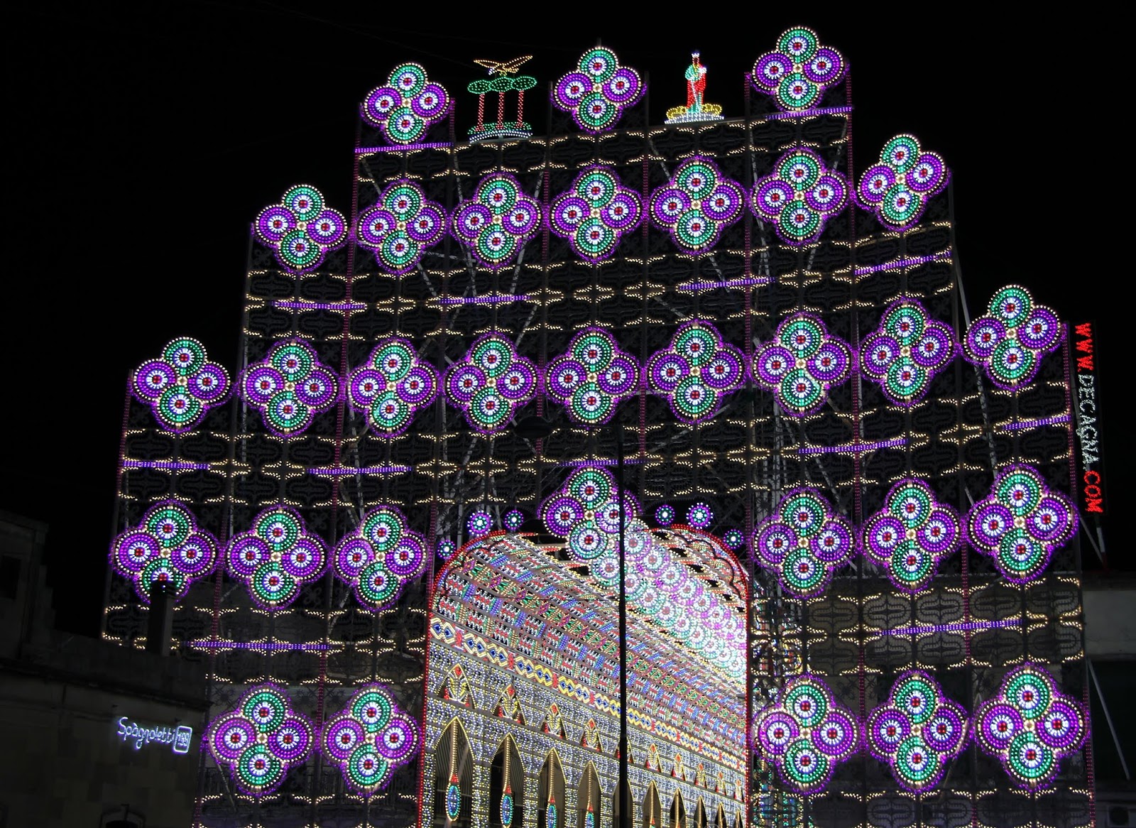 la famiglia: Scorrano - Puglia's city of lights