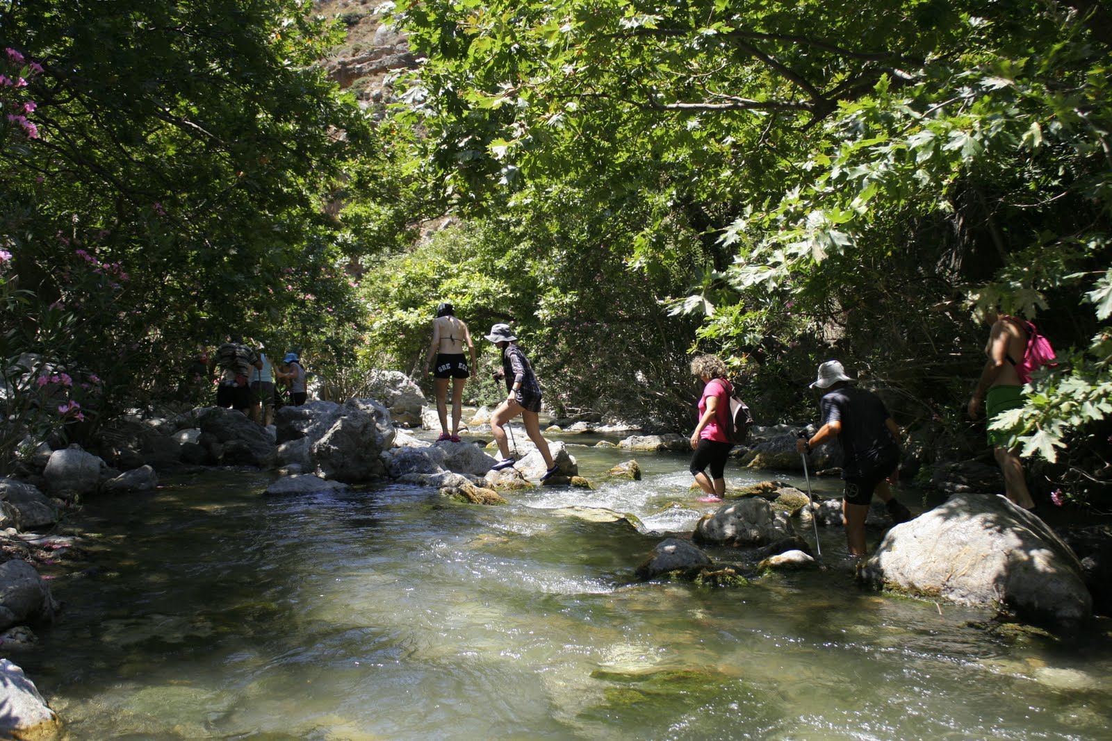 EXPLORE MOUNTAINS: ΚΟΥΡΤΑΛΙΩΤΙΚΟ ΦΑΡΑΓΓΙ (ΜΟΝΗ ΠΡΕΒΕΛΗ)