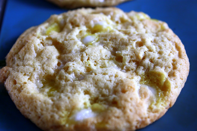 The Terrace Housewife: Lemonhead Cookies