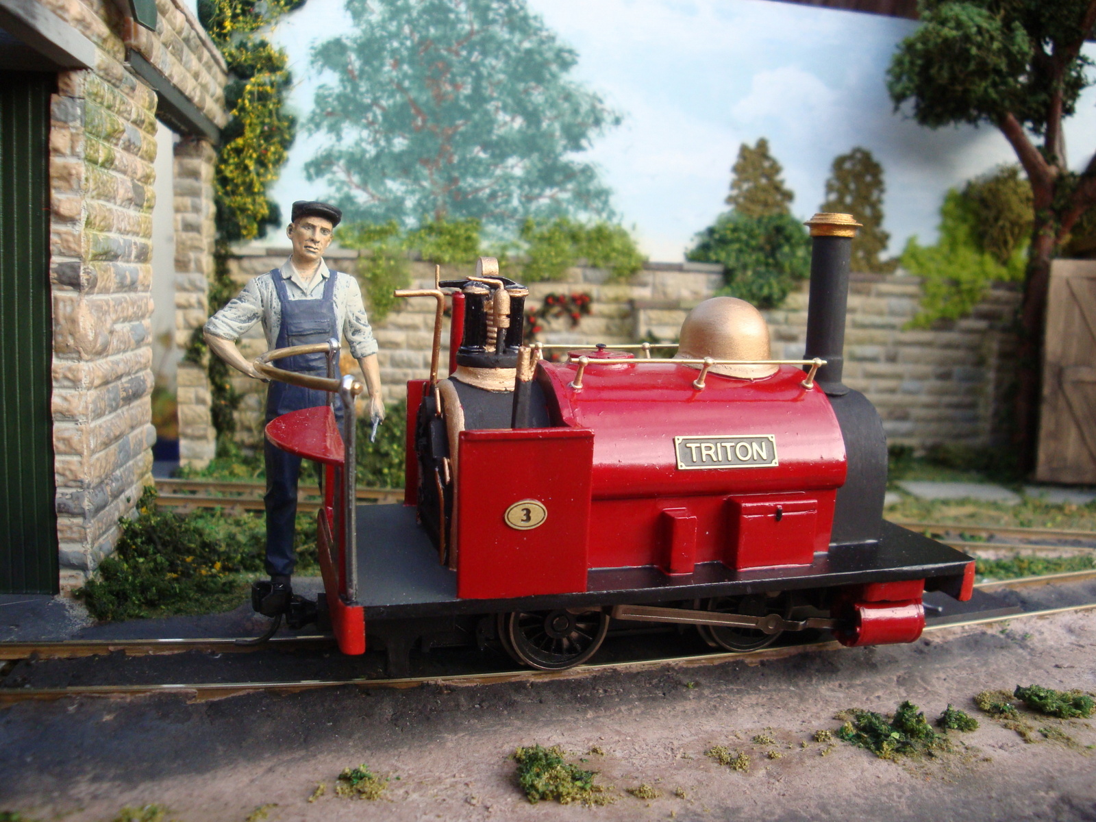 GRUMS NARROW GAUGE LINES: Photospot 7 - The next new stock for Longstone