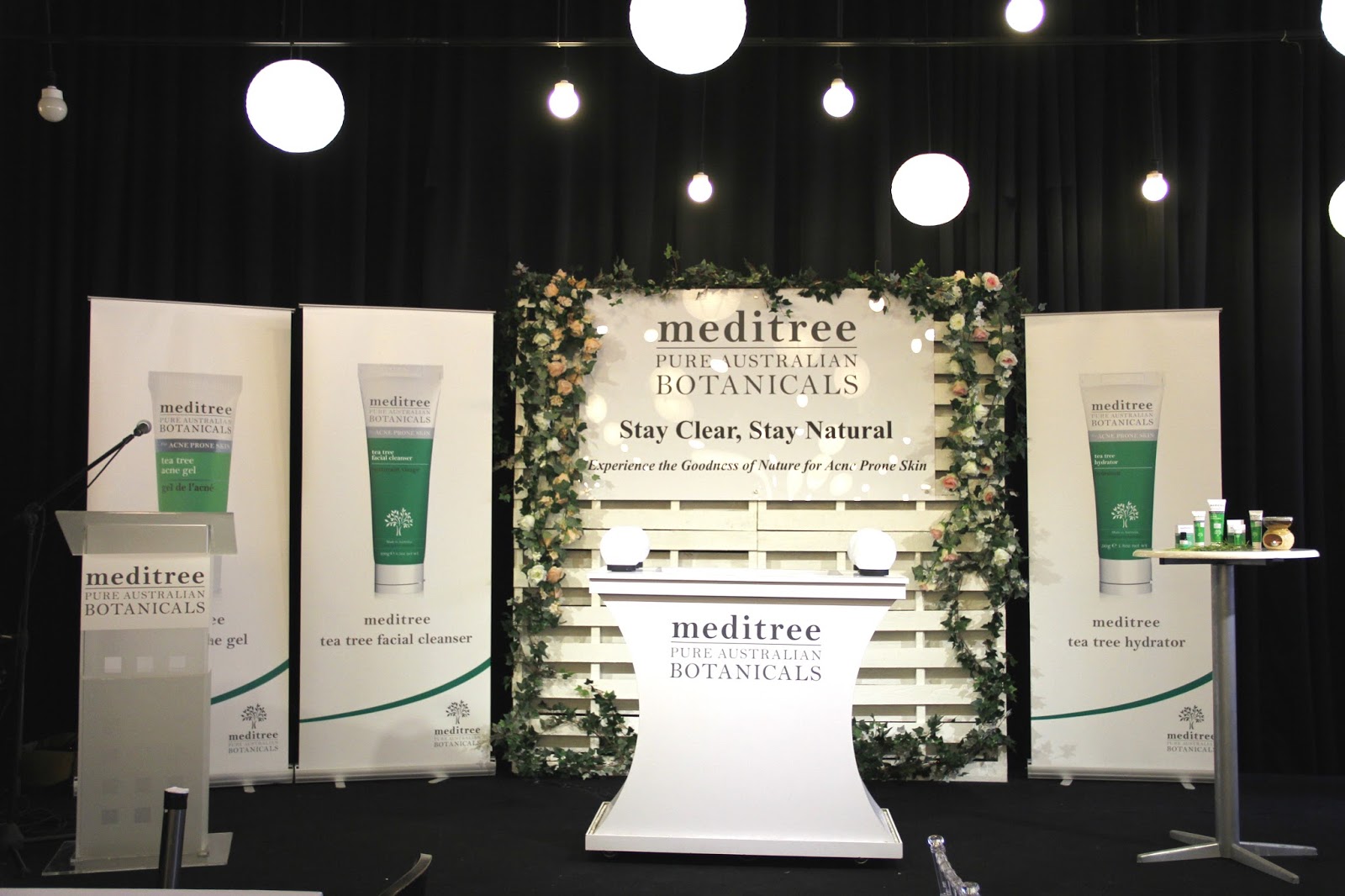 还在烦恼脸上的青春痘？Meditree茶树护肤系列使痘痘远离你！