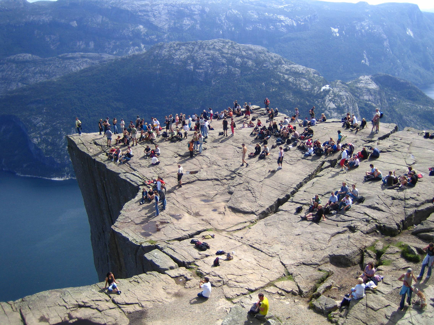 Wikiworldpedia: Preikestolen