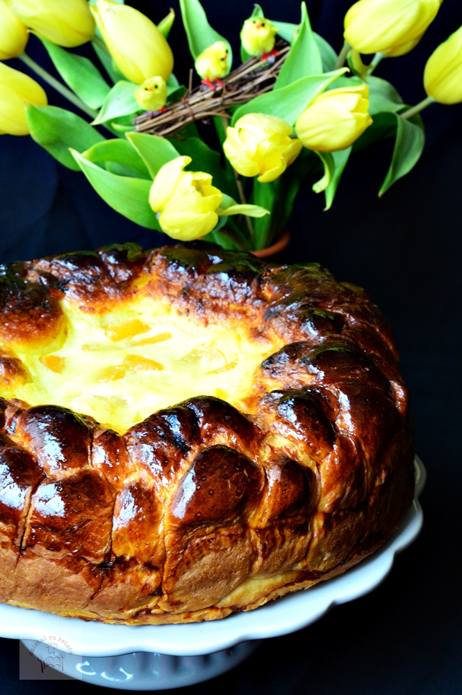 Pasca cu branza de vaci si piersici - CAIETUL CU RETETE