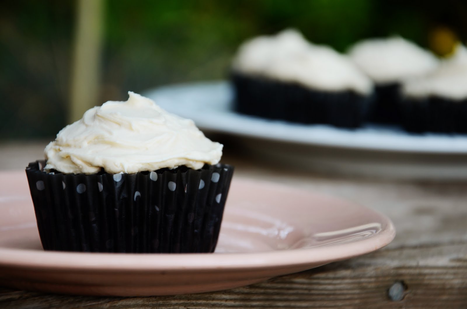 p.s.♡: tasty tuesday: mocha cake (and cupcakes!)