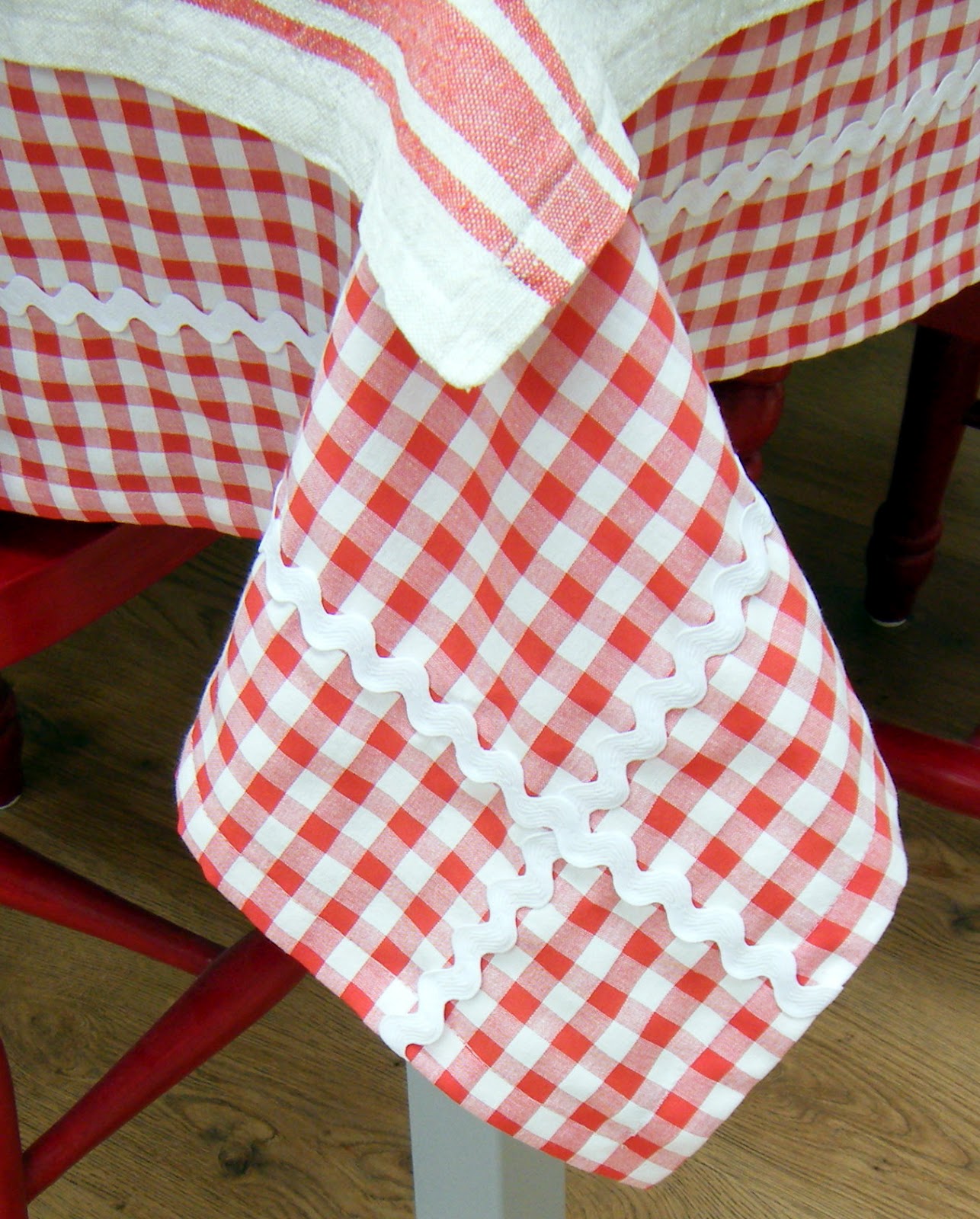 Hand Knitted Things: Gingham and Ric Rac