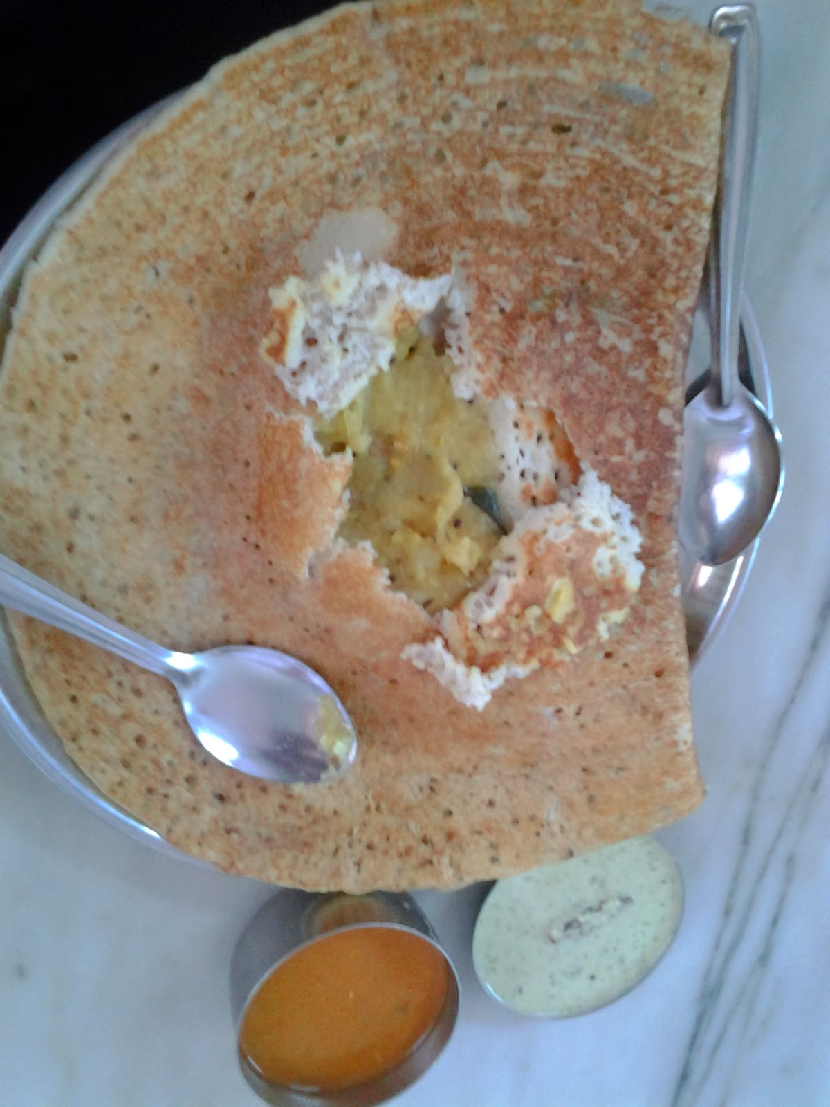Planet Food India: Dosa - the wonderful Ulundu Dosa of India