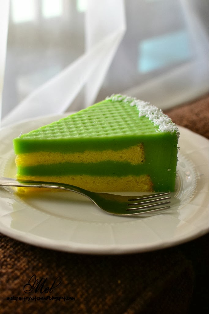 Through The Kitchen Door: Pandan Layer Cake