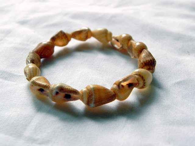 Smart n Snazzy: DIY ~ Shell Bracelets