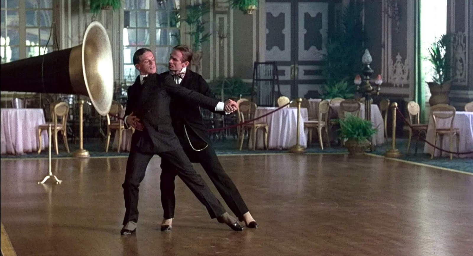 DREAMS ARE WHAT LE CINEMA IS FOR...: VALENTINO 1977