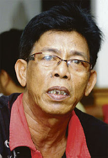 BUNGA ROS BIRU: A.R. Tompel dalam kenangan