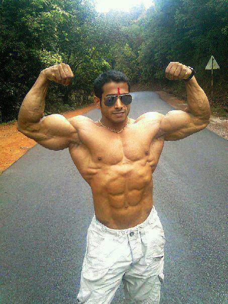 Suhas Khamkar - Shirtless Marathi Celebrities