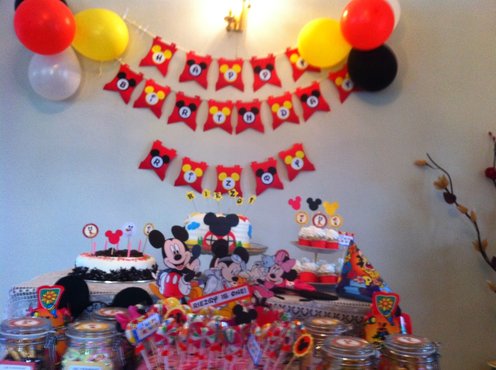 Tasteofmine: DIY : Mickey Mouse Themed Birthday Party FREE templates