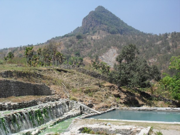 - TIMOR AGORA: PROJETU BEE MANAS MAROBO EXTENDE TAN VALOR US$ 400.000