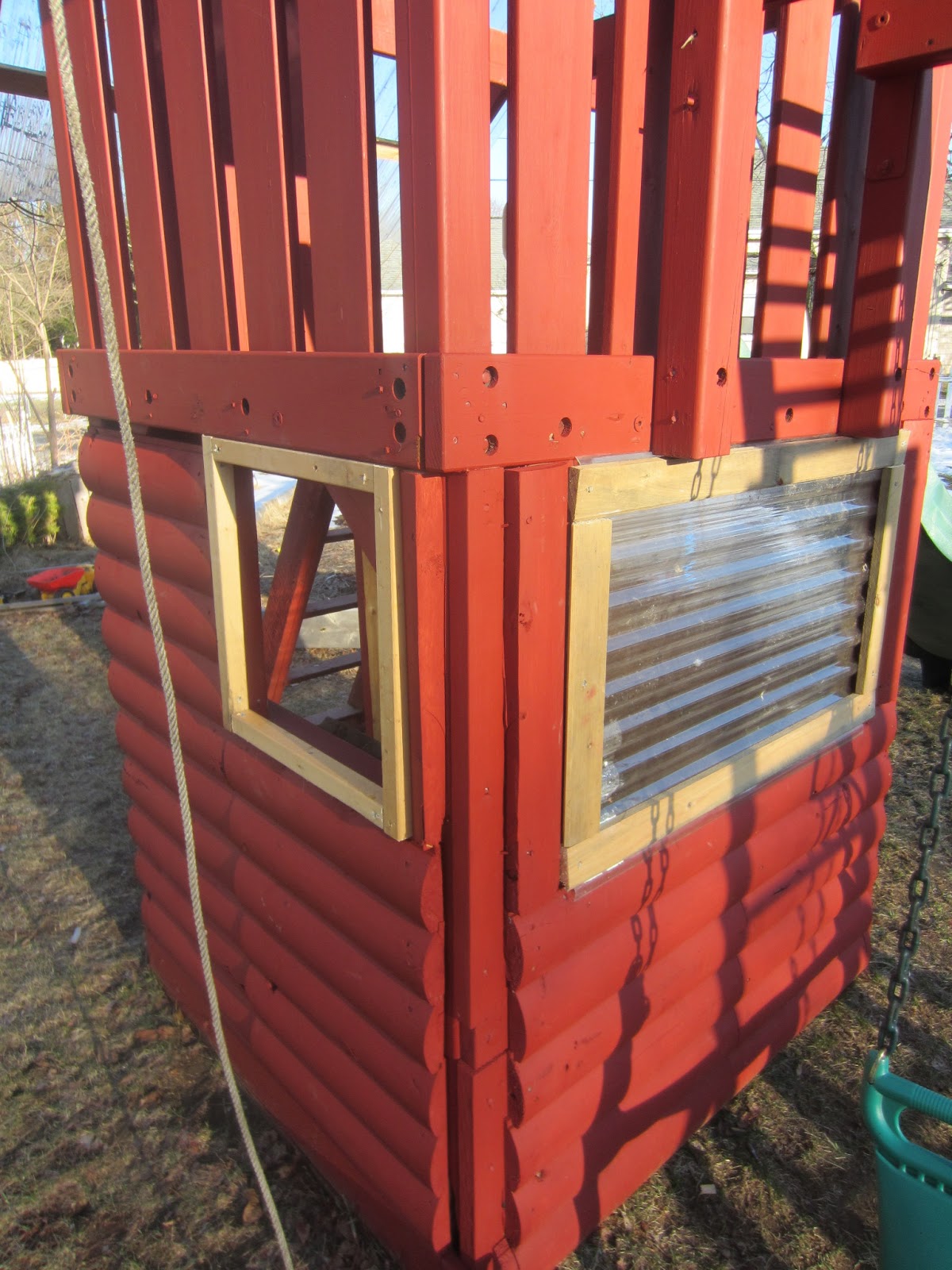 Relaxshacks.com: Recycled Junk Project: A Forklift Pallet SUPER-FORT!